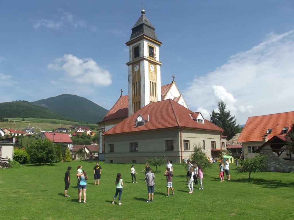 Dorastenecko-mládežnícky tábor v Párnici